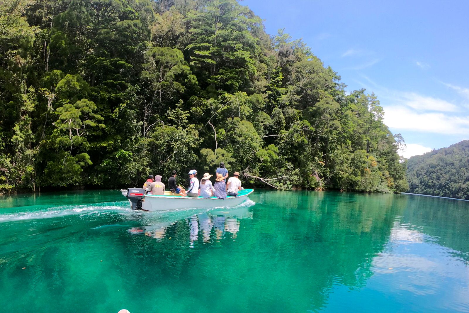 Triton Bay Diving Trip & Cruise | Jakare Liveaboard