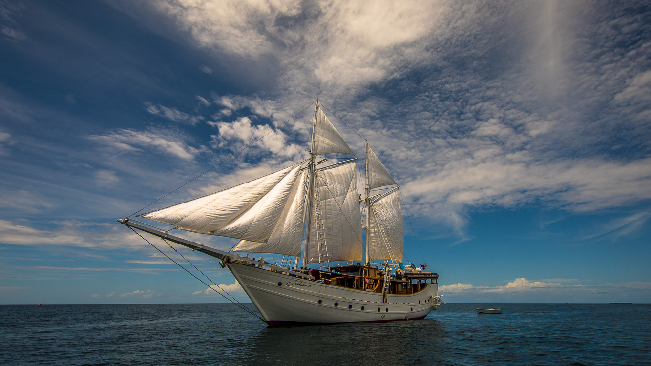The Timeless Legacy of Indonesia's Phinisi - Jakare